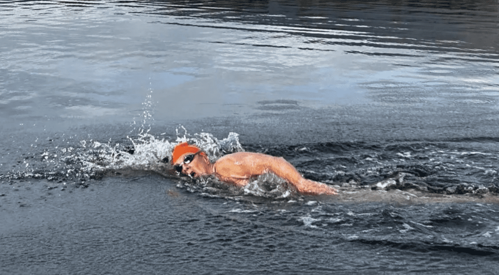 Tara Grout, Julie Boxsell et al Do Big Swims in Derwent River – The ...